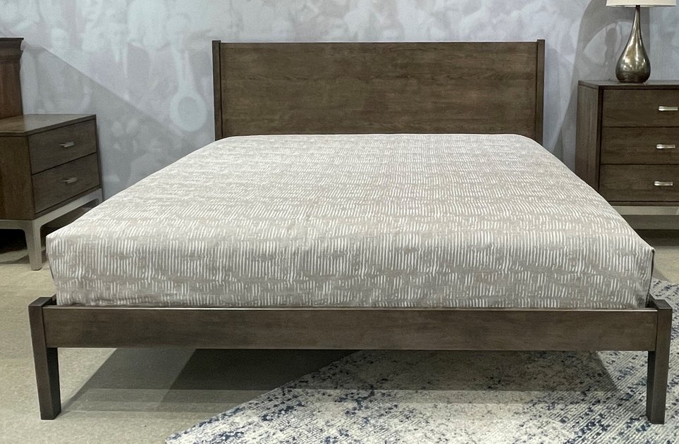 PB King Common Platform Bed | Durham Furniture
